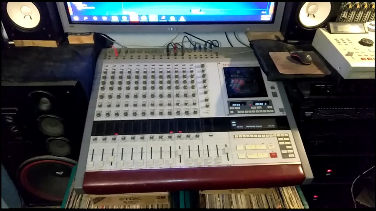 Akai MG1214. 12 Channel Mixer 12 Track Recorder Quick Test Video - YouTube
