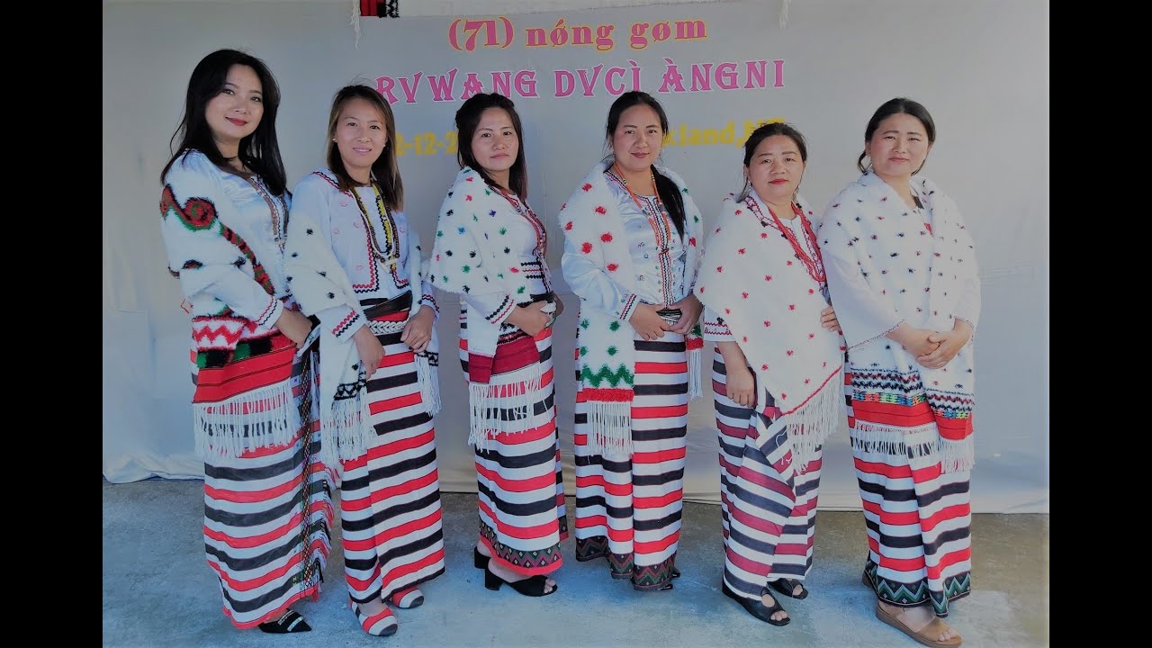 Rawang Traditional Dancing (New Zealand Rawang) - YouTube