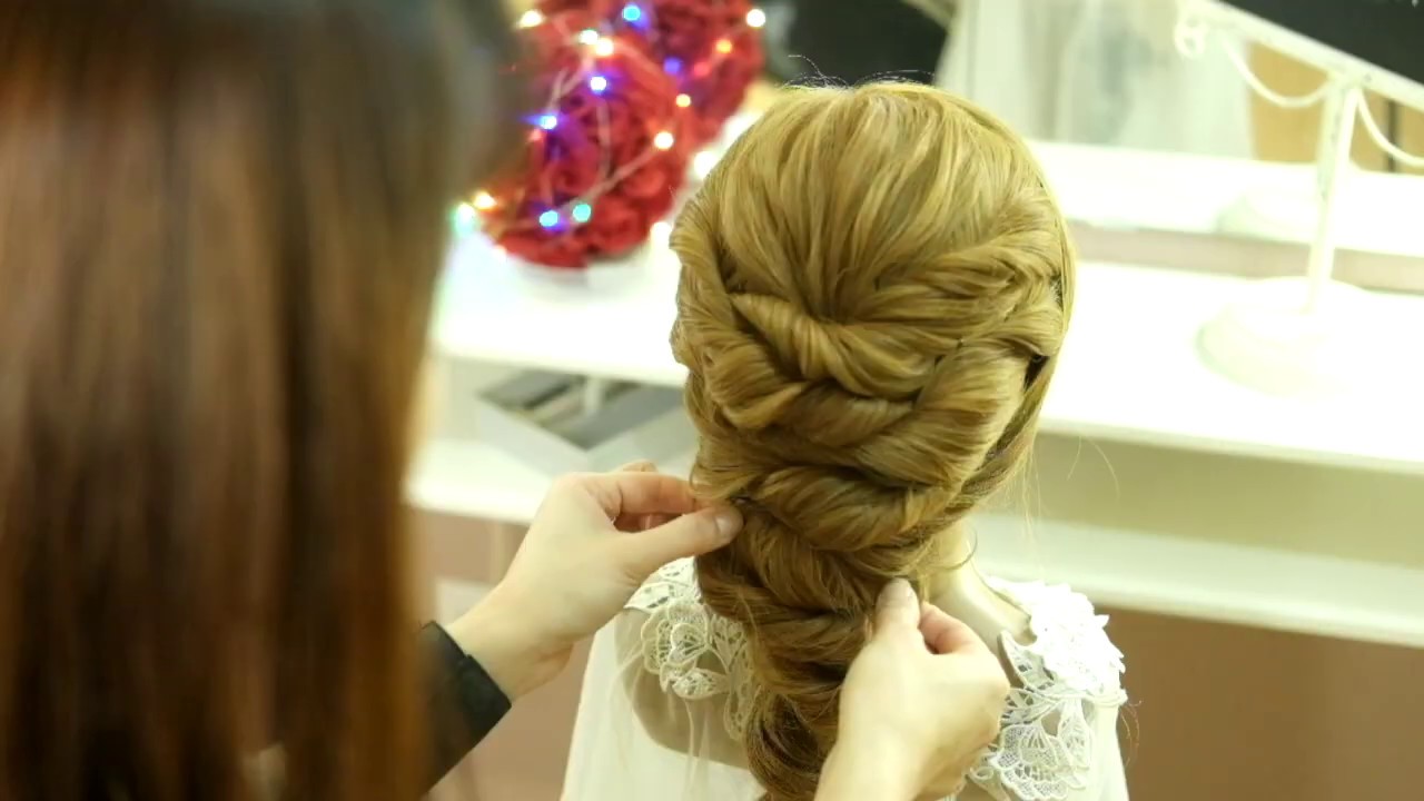 Hairstyle tutorial: One strand braid - YouTube