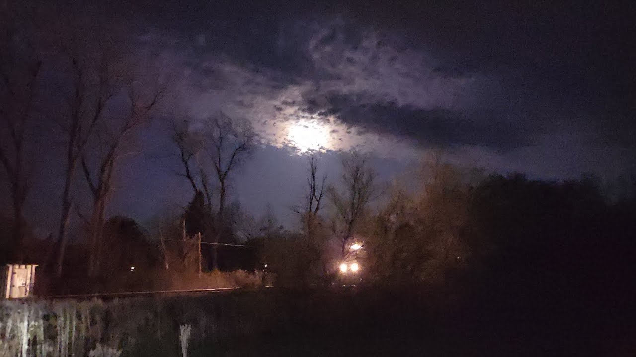 LSRC 6433 & LSRC 6301 Northbound Saginaw, Buena Vista Twp. - YouTube