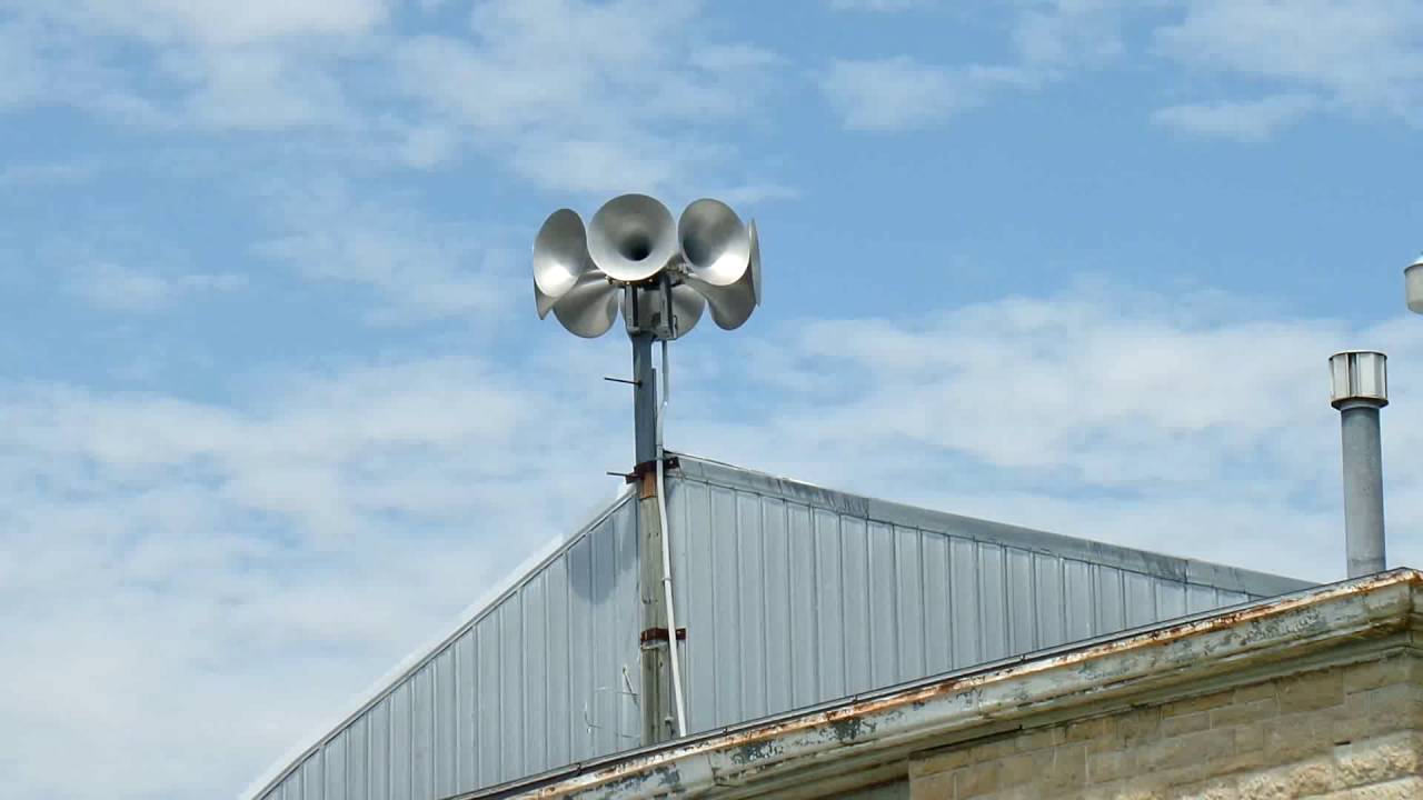 ASC T121 Noon blast, Nebo, Illinois (Steel horns) - YouTube