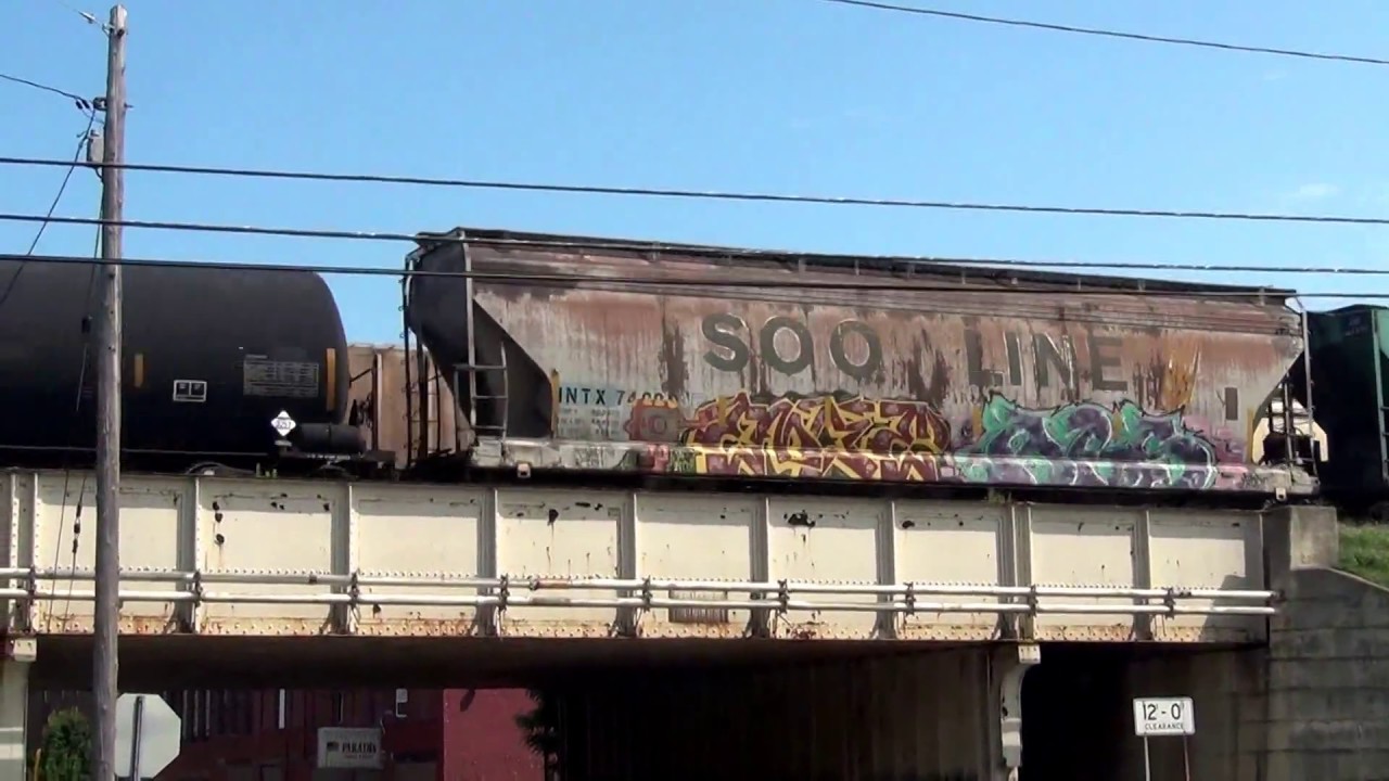 8 Engines on This CSX Freight Train - YouTube