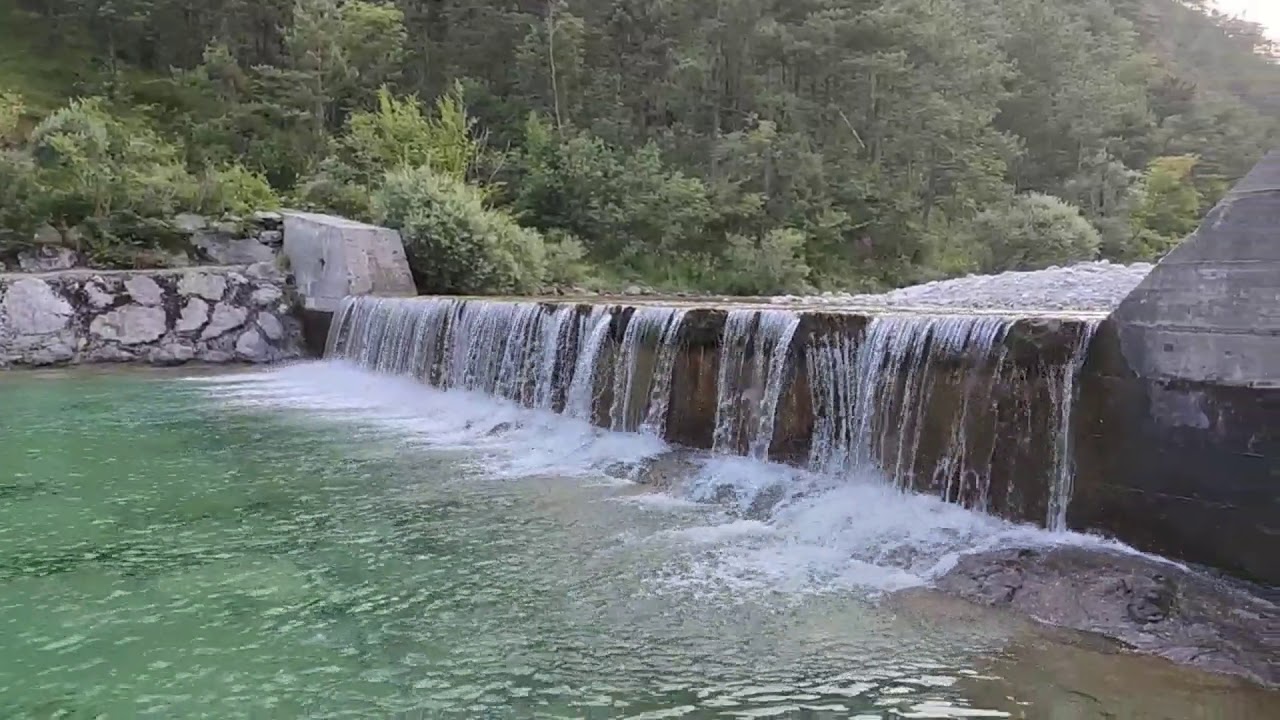 Acque color smeraldo del Torrente Palar - Alesso (UD) - YouTube
