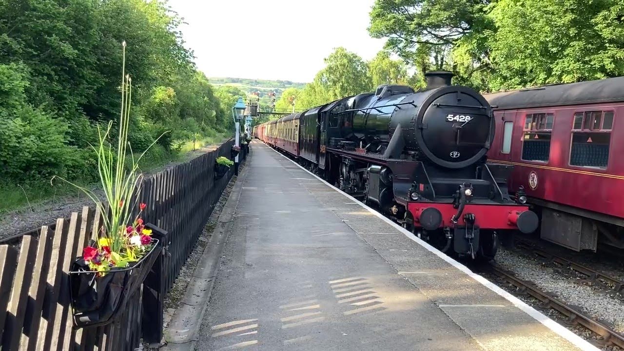 LMS 5428 arrives at NYMR's Grosmont station (14 Jun 2023) - YouTube