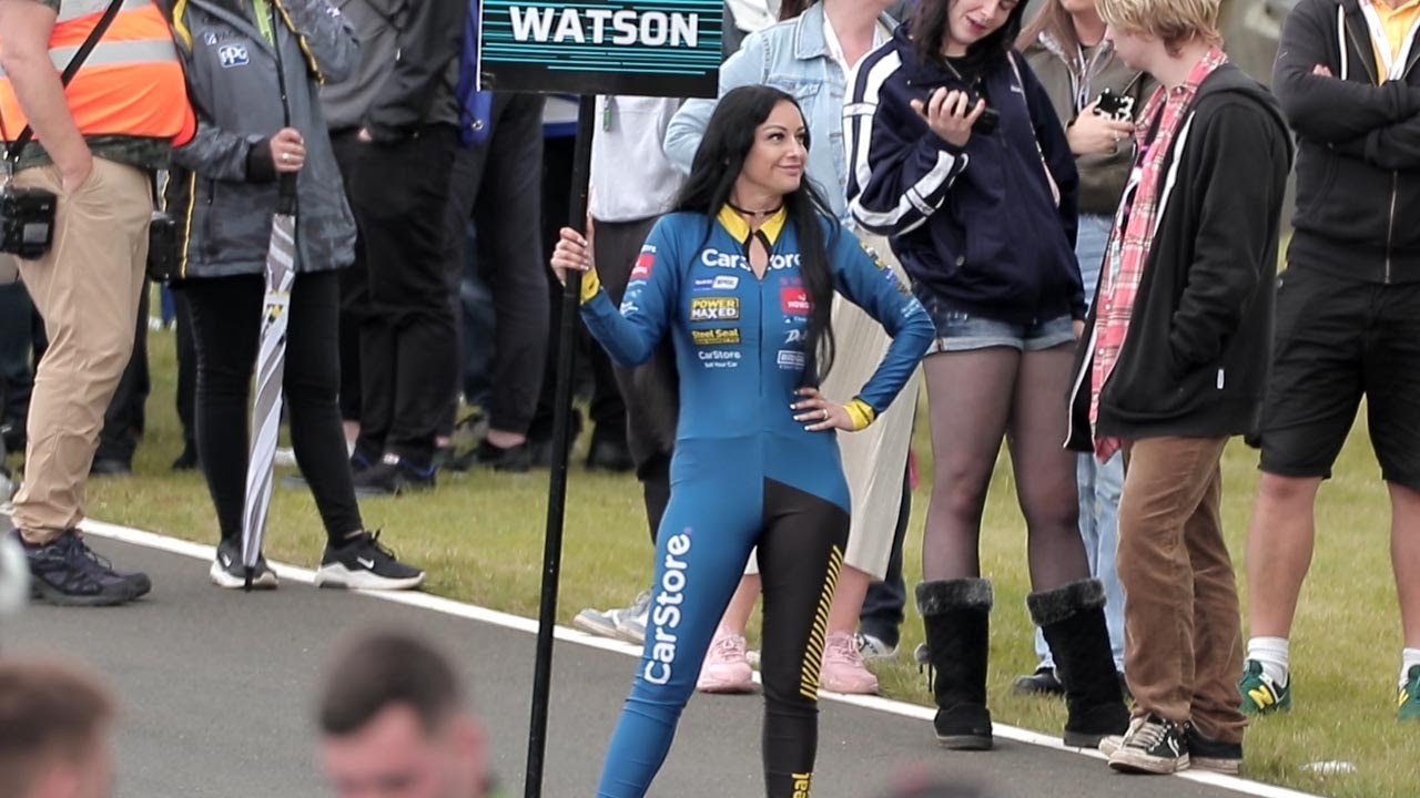 BTCC Grid Girl at knockhill 2023 - YouTube