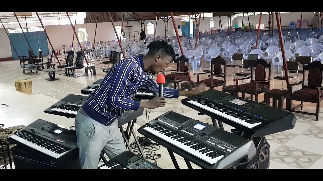 zulu style with 6 keyboards - YouTube
