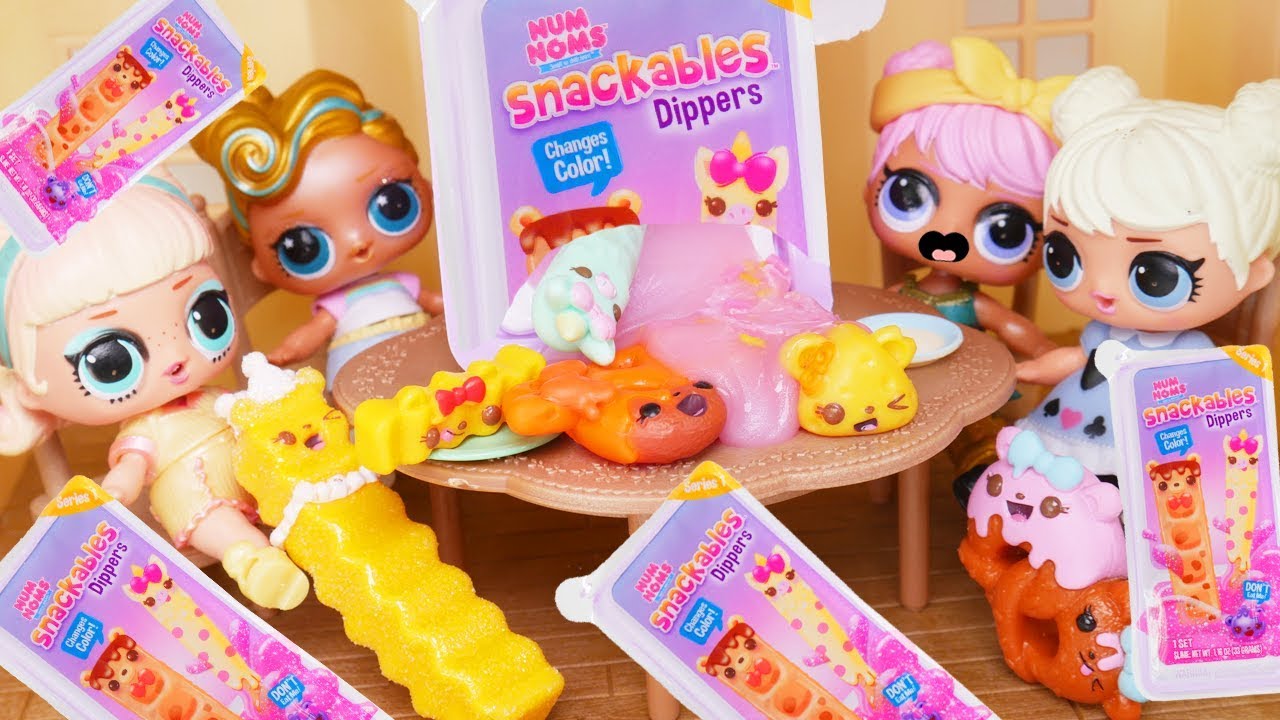 LOL Surprise Dolls Eat Num Noms Scented Slime Dippers! - YouTube
