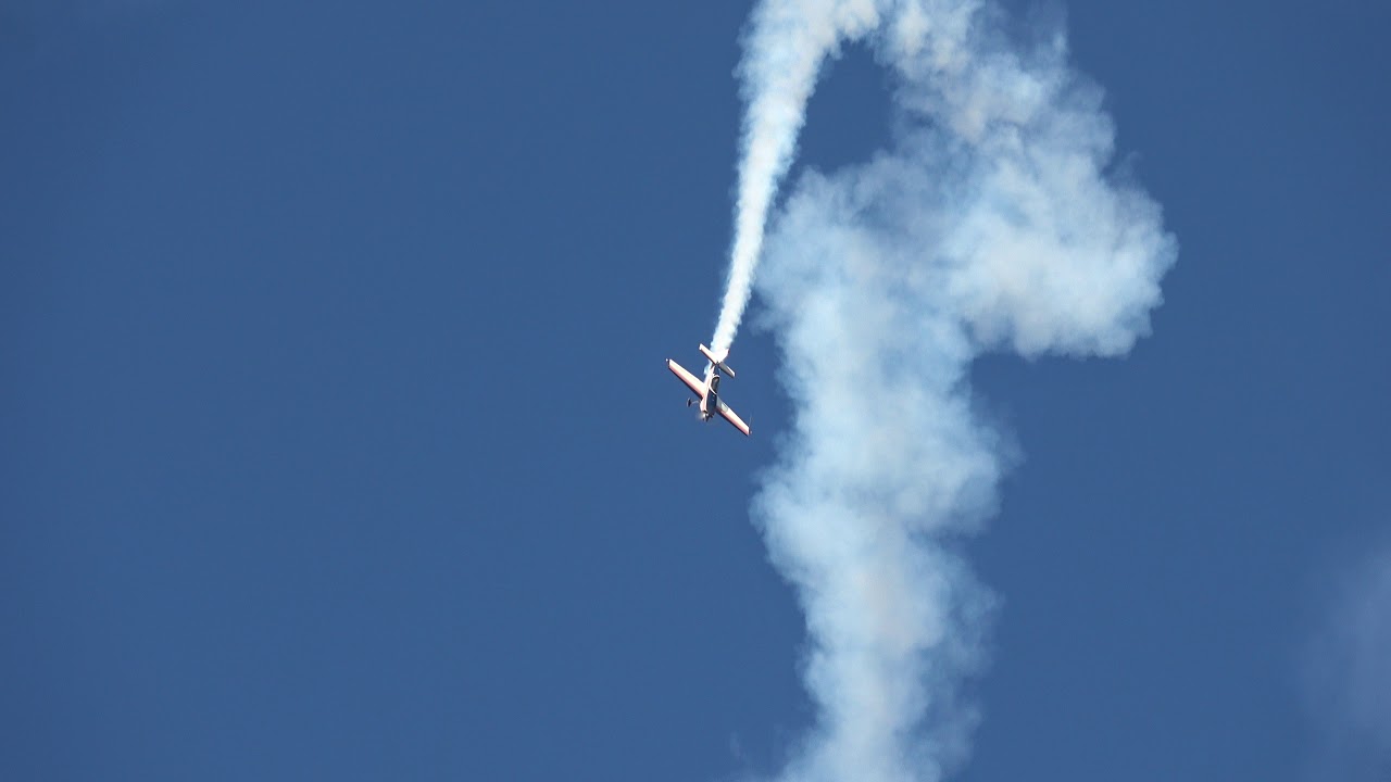 Athens Flying Week 2019 Doctor Martin Graef Extra 300S - YouTube