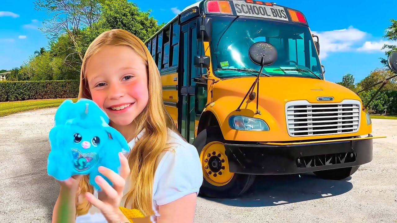 Nastya und ihre Freunde lernen die Regeln und Etikette des Schulbusses - YouTube