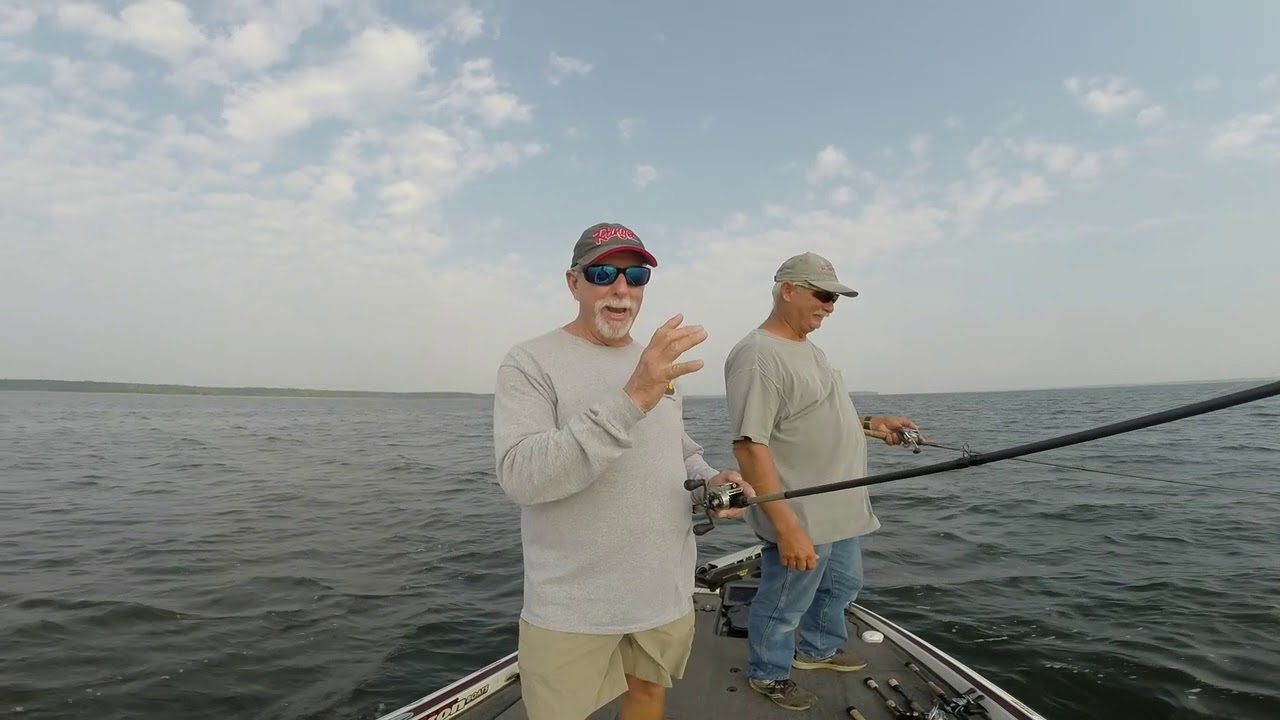 Video 4 Albert Collins & Glen Freeman Structure Fishing on Sam Rayburn ...
