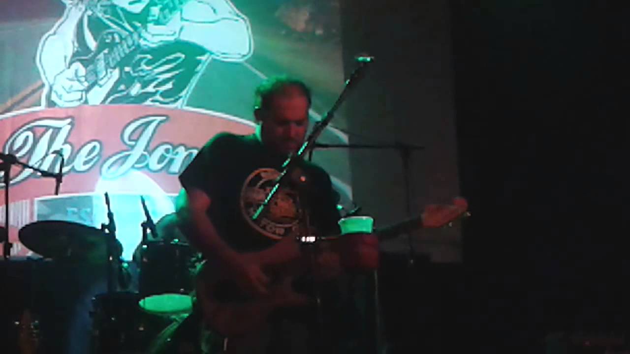 The Joncas en Robert Nesta - YouTube