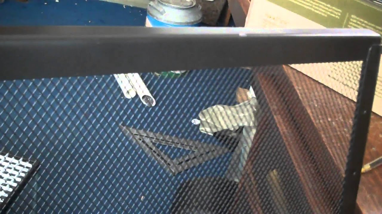 How to Hang Things in a Mouse Tank Using Egg Crate - YouTube