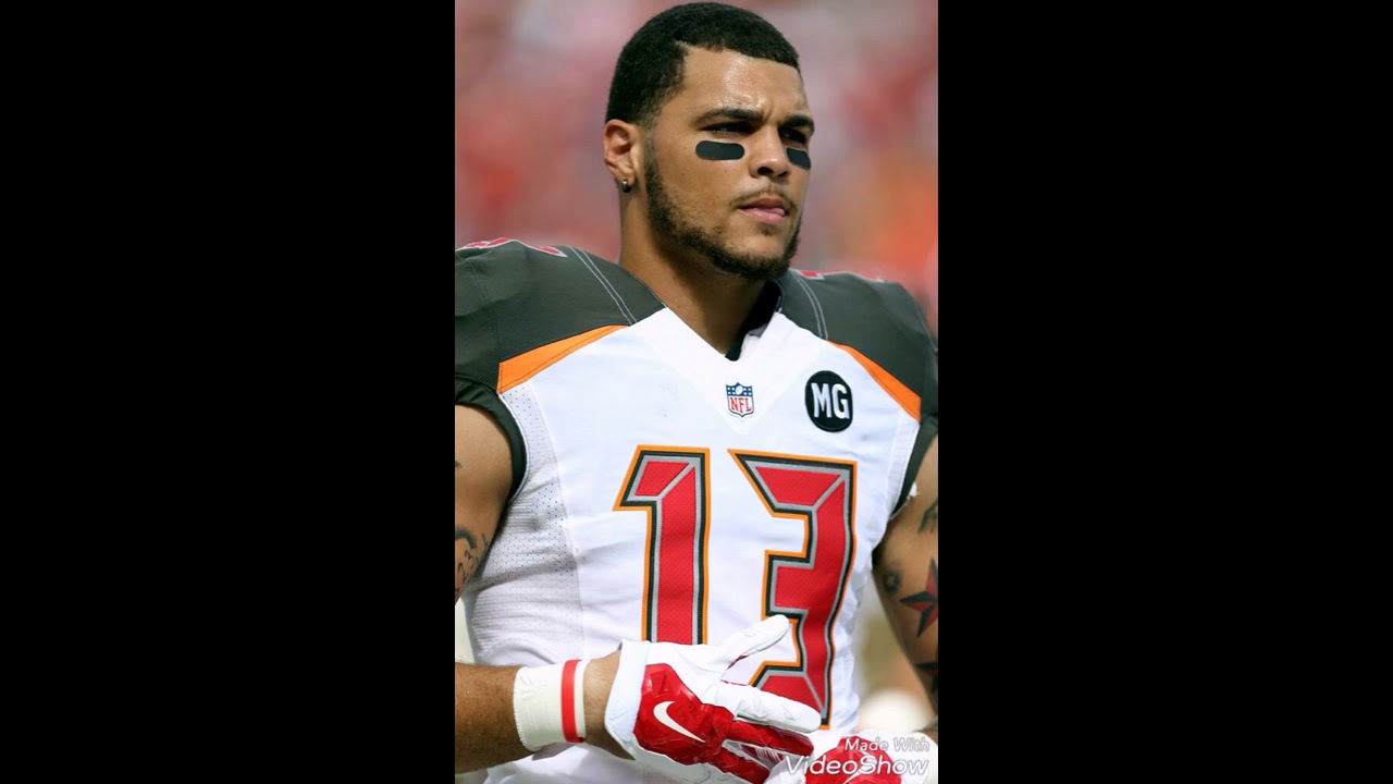 Bucs pick up the 5th year option on Mike Evans rookie contract!!! - YouTube