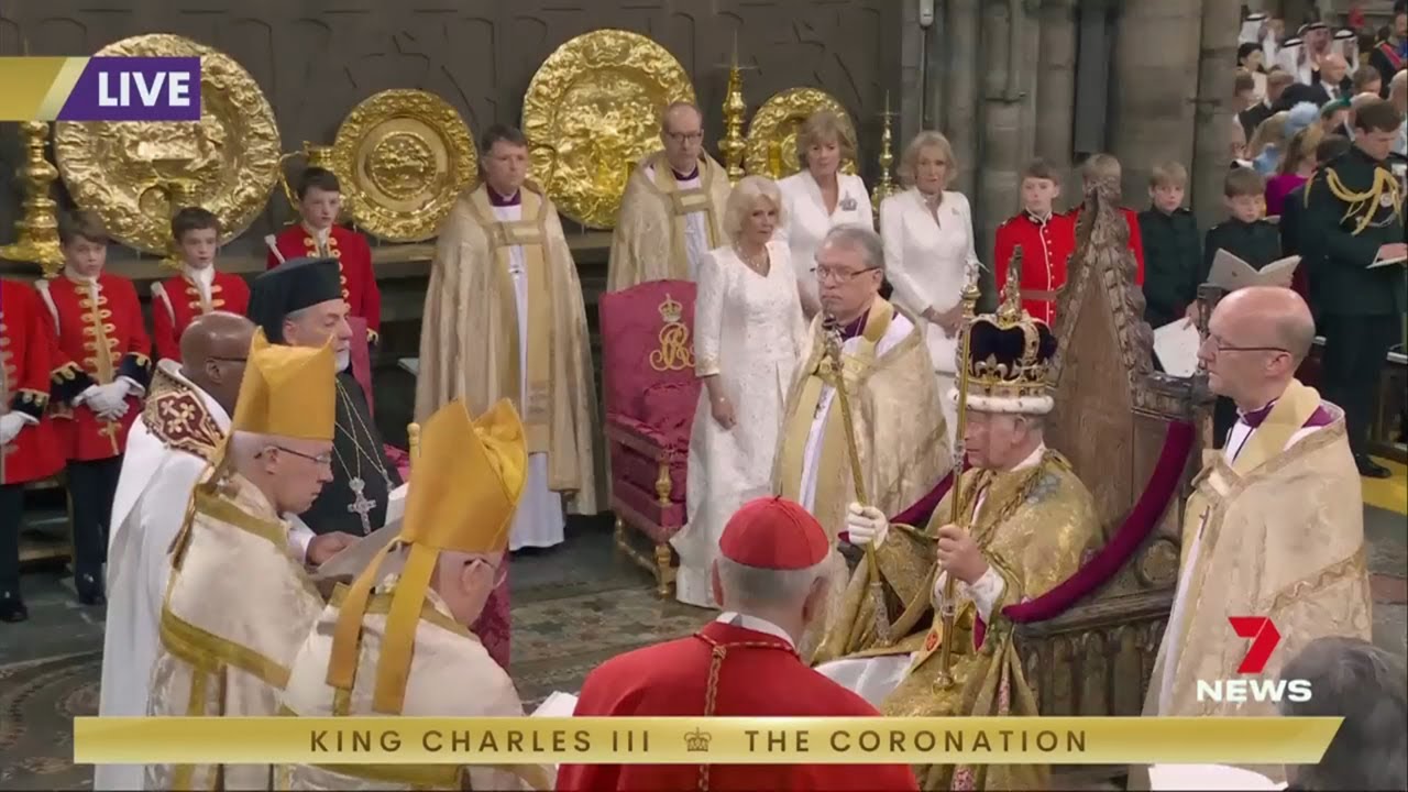 History’s 1st —World Religion Has Crowned A King - YouTube