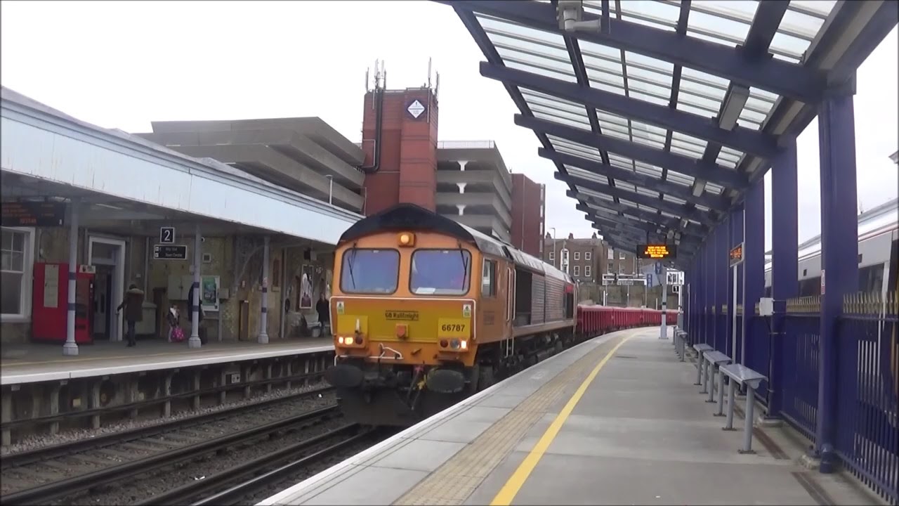 GBRF class 66787 pulling DB ballest wagons - YouTube