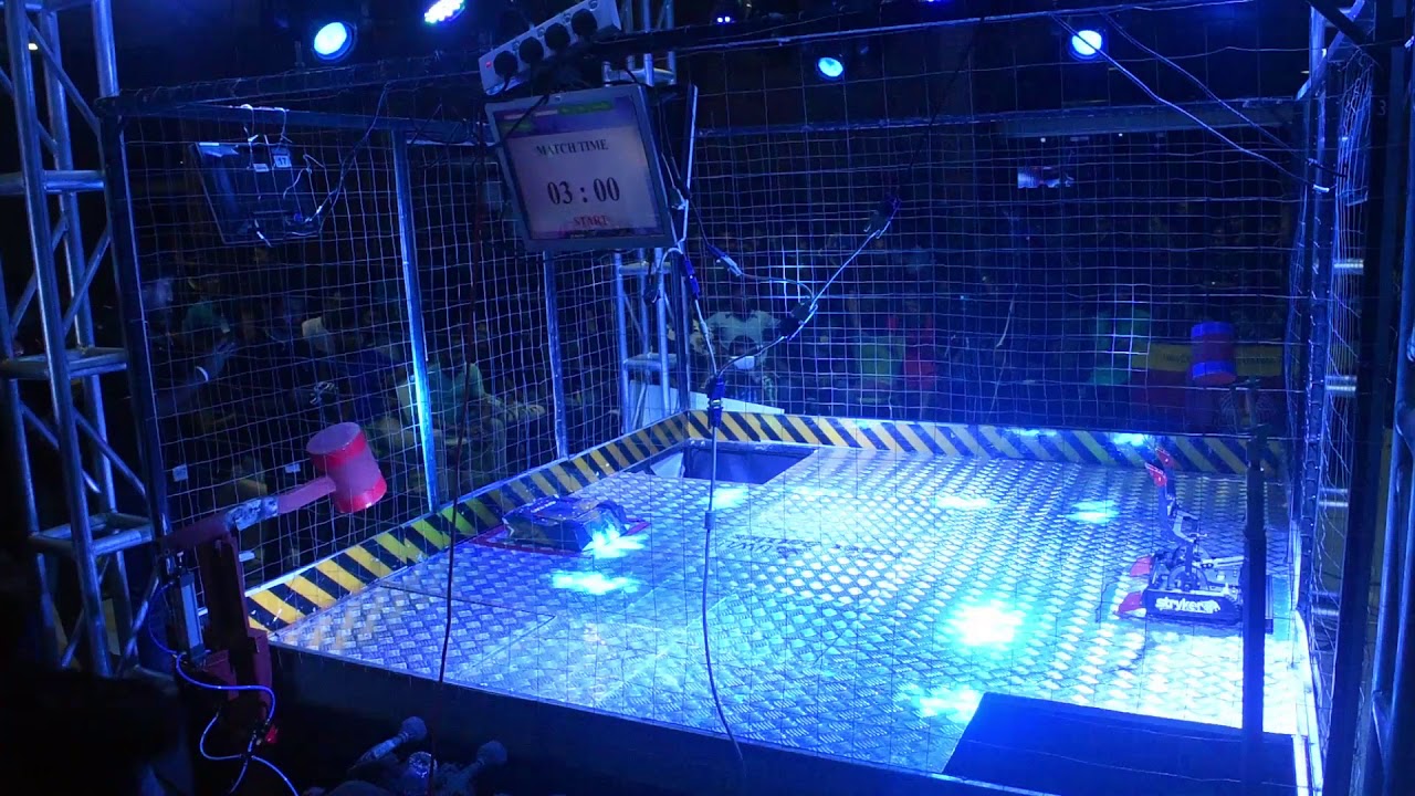 UWU Robot Battle 2019 - Ep26: Quater Final 4 (Striker Vs Furious) - YouTube