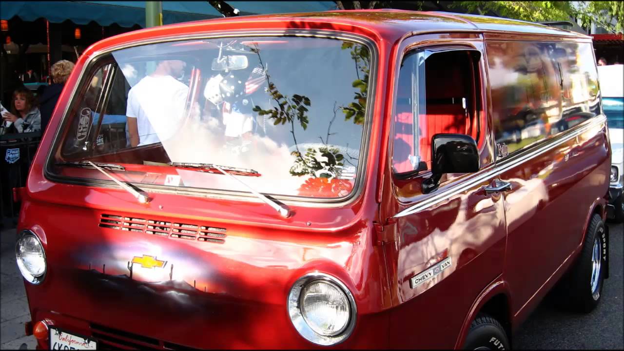 classic Chevy Van at Cruisin' Grand - YouTube