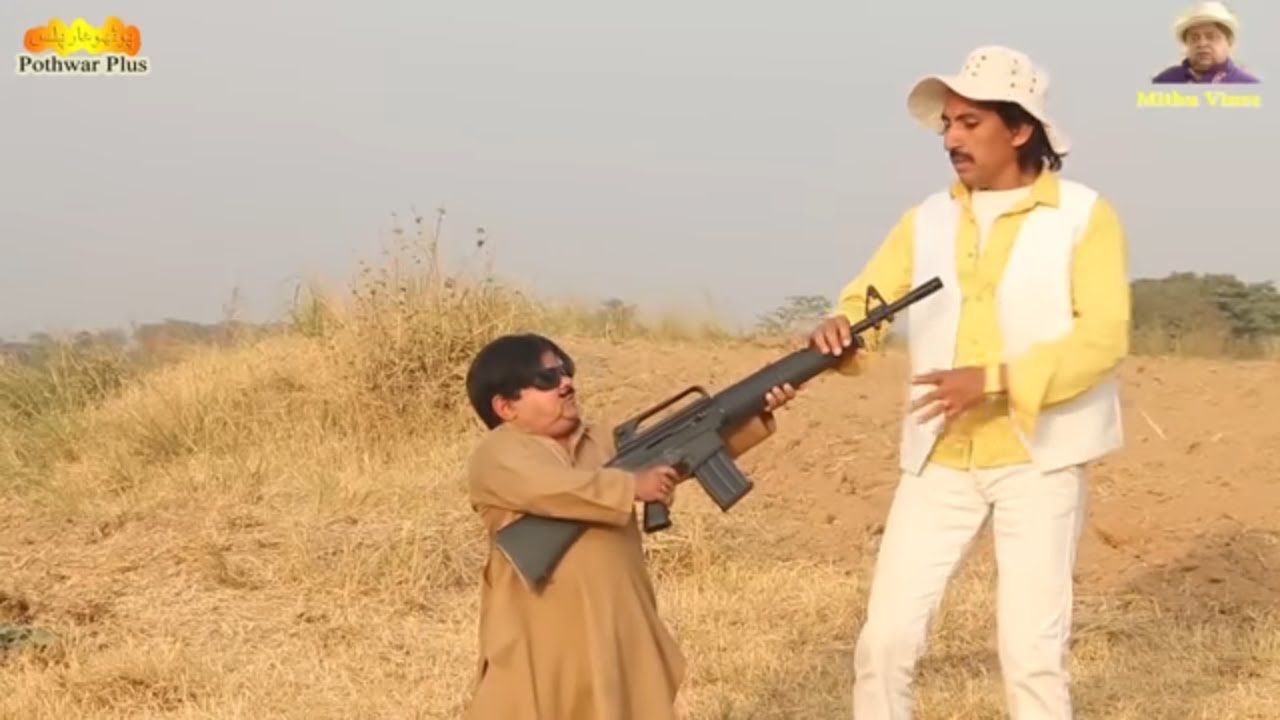 Shahzada GHaffar Pakistani chotu Funny clips From MIthu BadMash - YouTube