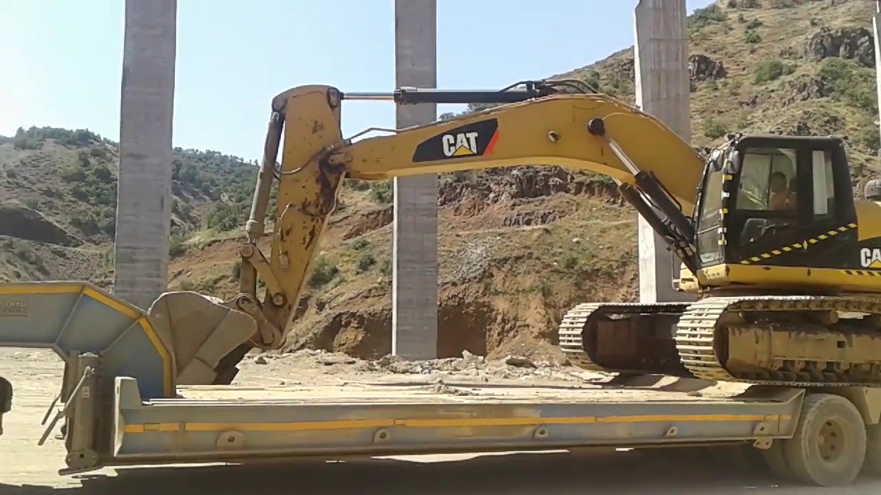 CAT 336D Excavator Loading on Trailer - YouTube