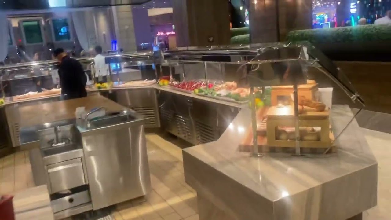 Las Vegas Palms Casino A.Y.C.E. Buffet Crab Feast Thursdays - YouTube