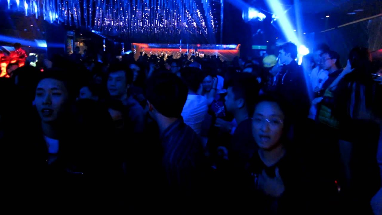 Spark Nightclub - Clubbing in Taipei Taiwan - Brief music lapse - YouTube