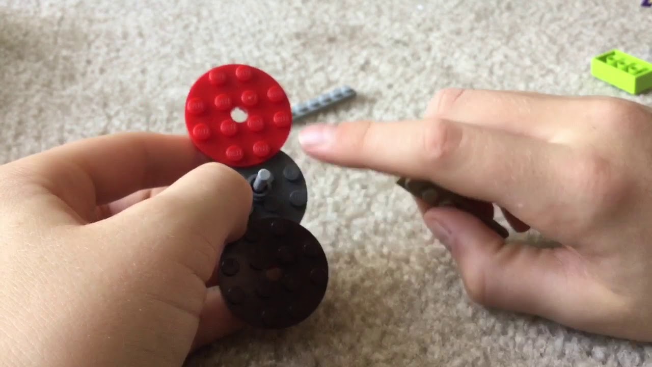 How to build two easy Lego fidget spinners - YouTube