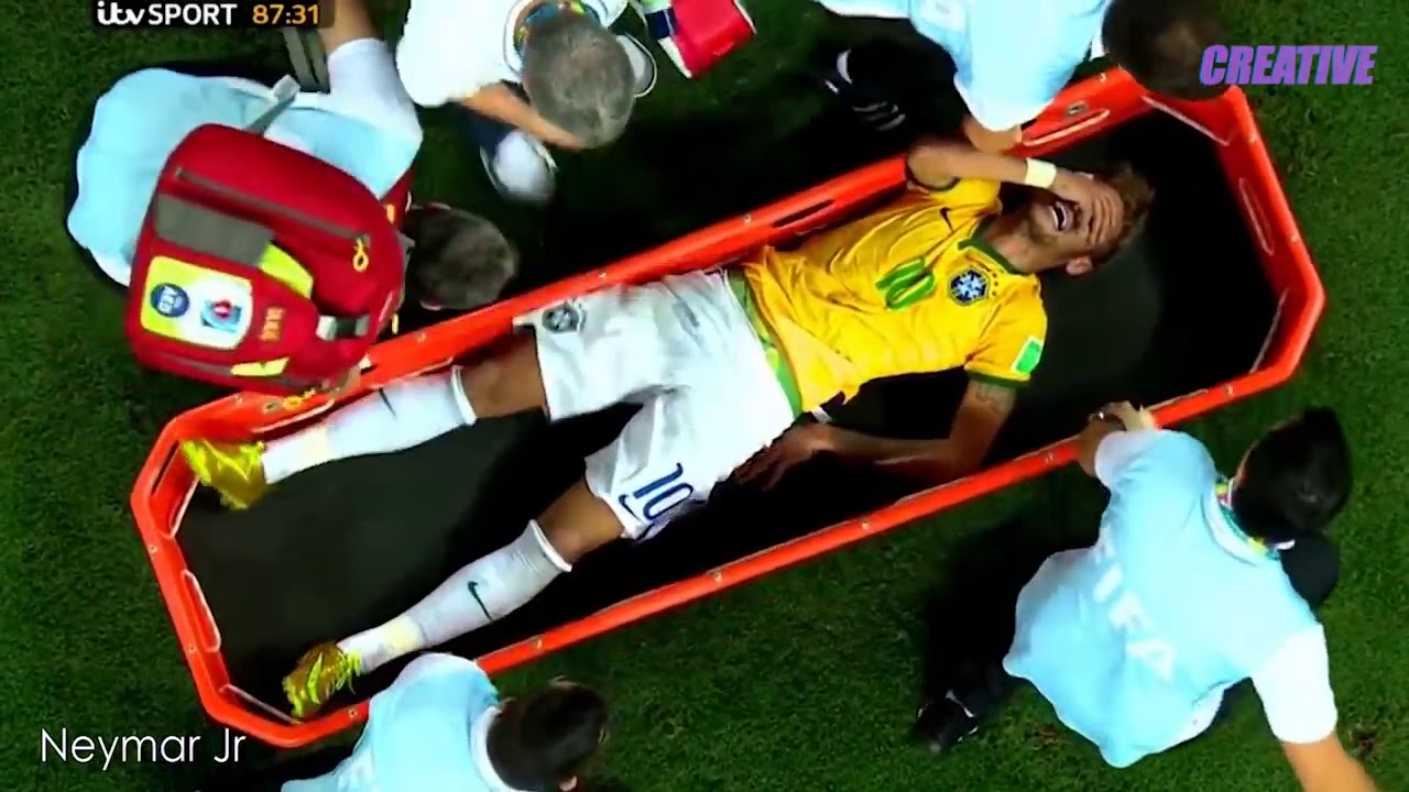 10 SADDEST MOMENTS IN FOOTBALL HISTORY - YouTube