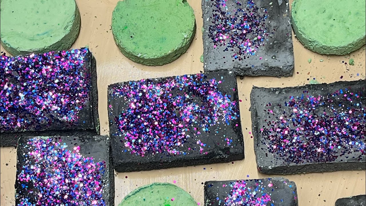 Grey bars and lime green circles #gymchalk - YouTube