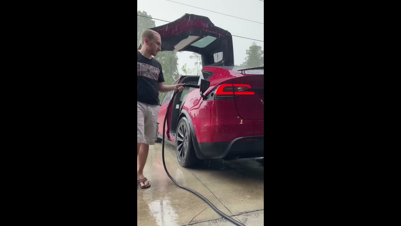 Tesla model x doors rain store