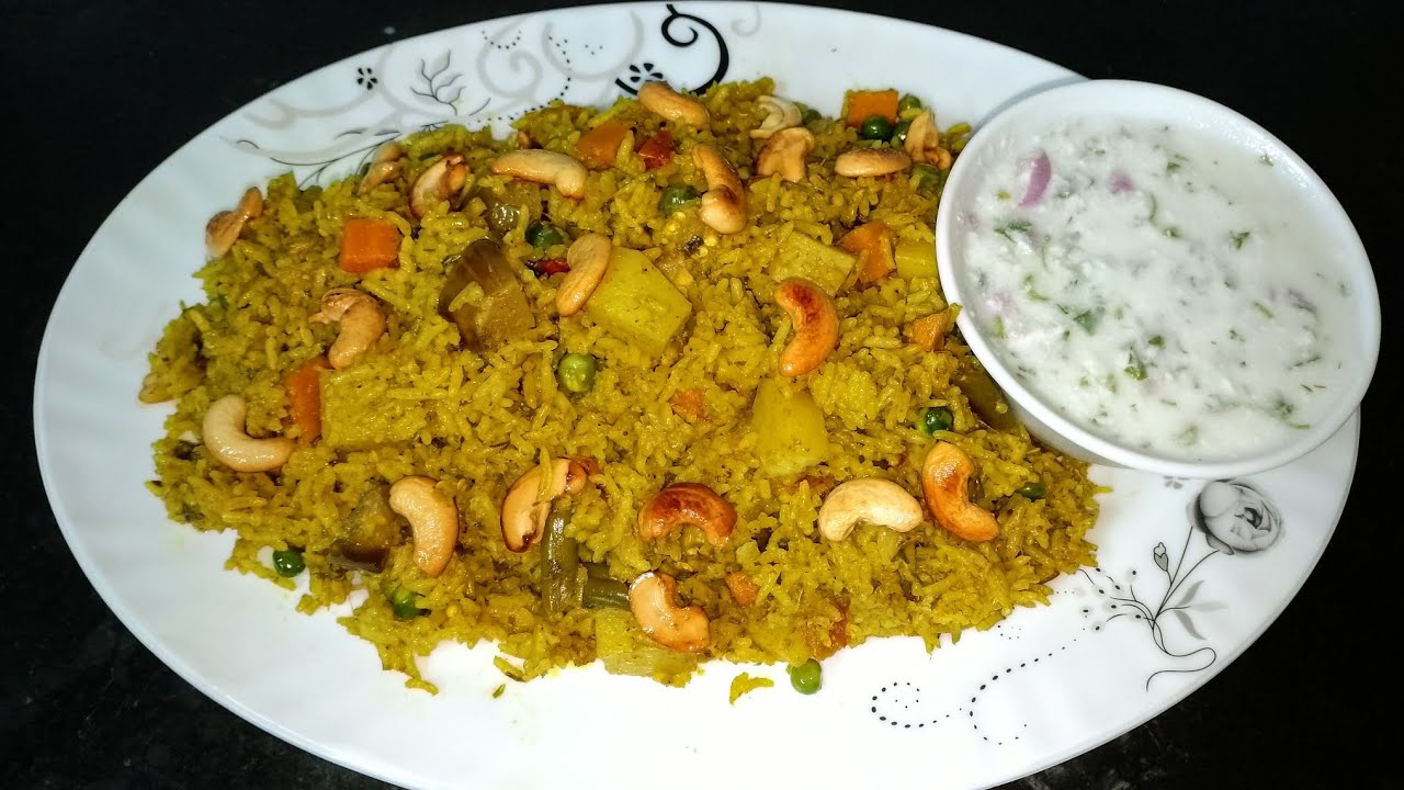 Green vegetables pulao recipe veg pulao (with Badar kitchen)😋🧅🥕🌶️🍅🥦🥔🍆🫑🥥 ...