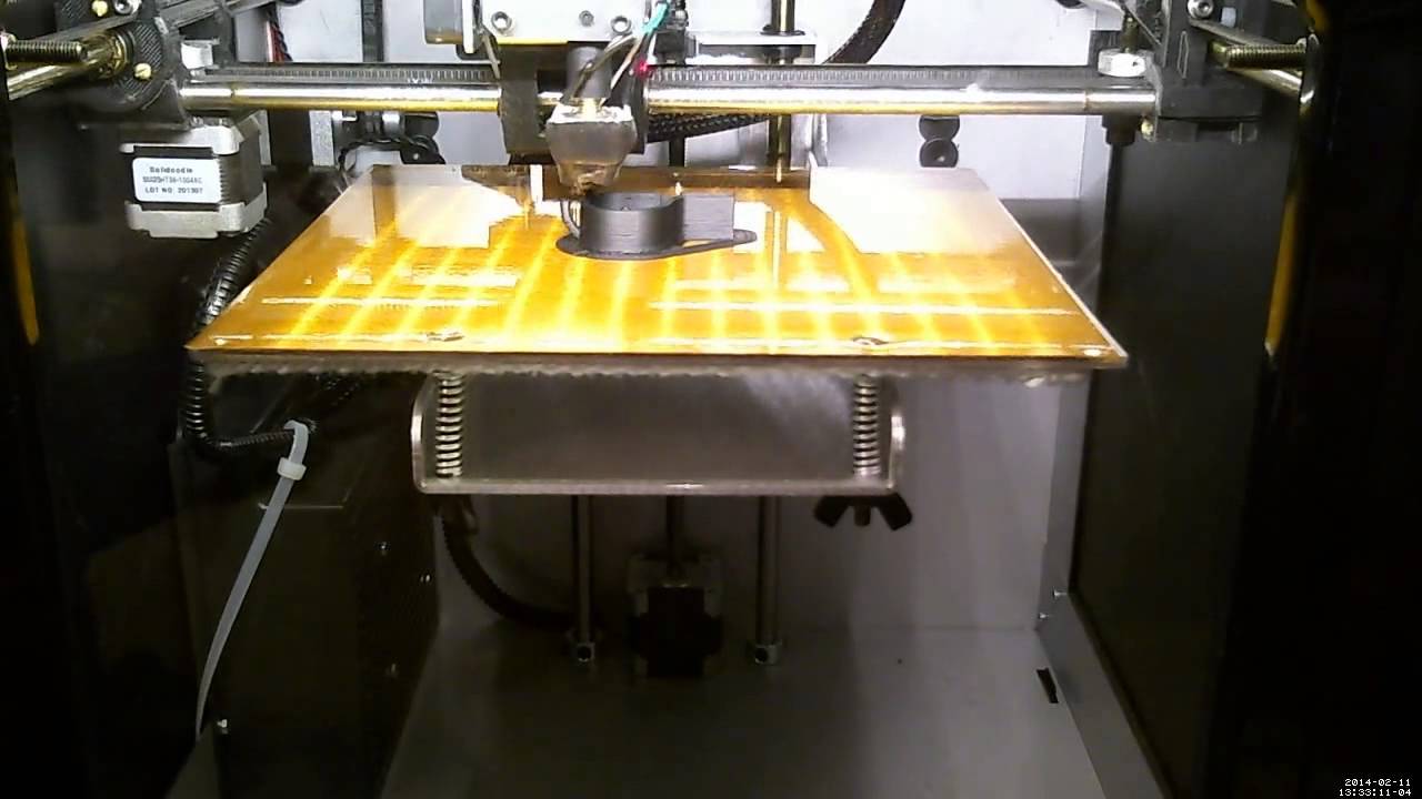 Solidoodle 4 - printing whistle from thingiverse - YouTube