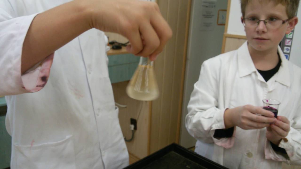 Chemic experiment- chameleón - YouTube