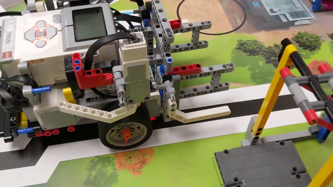 FLL 2020 Swing Mission | Trickum TigerBots - YouTube