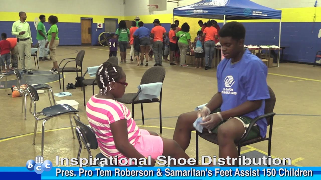 Inspirational Shoe Distribution Helps 150 District 7 Students - YouTube