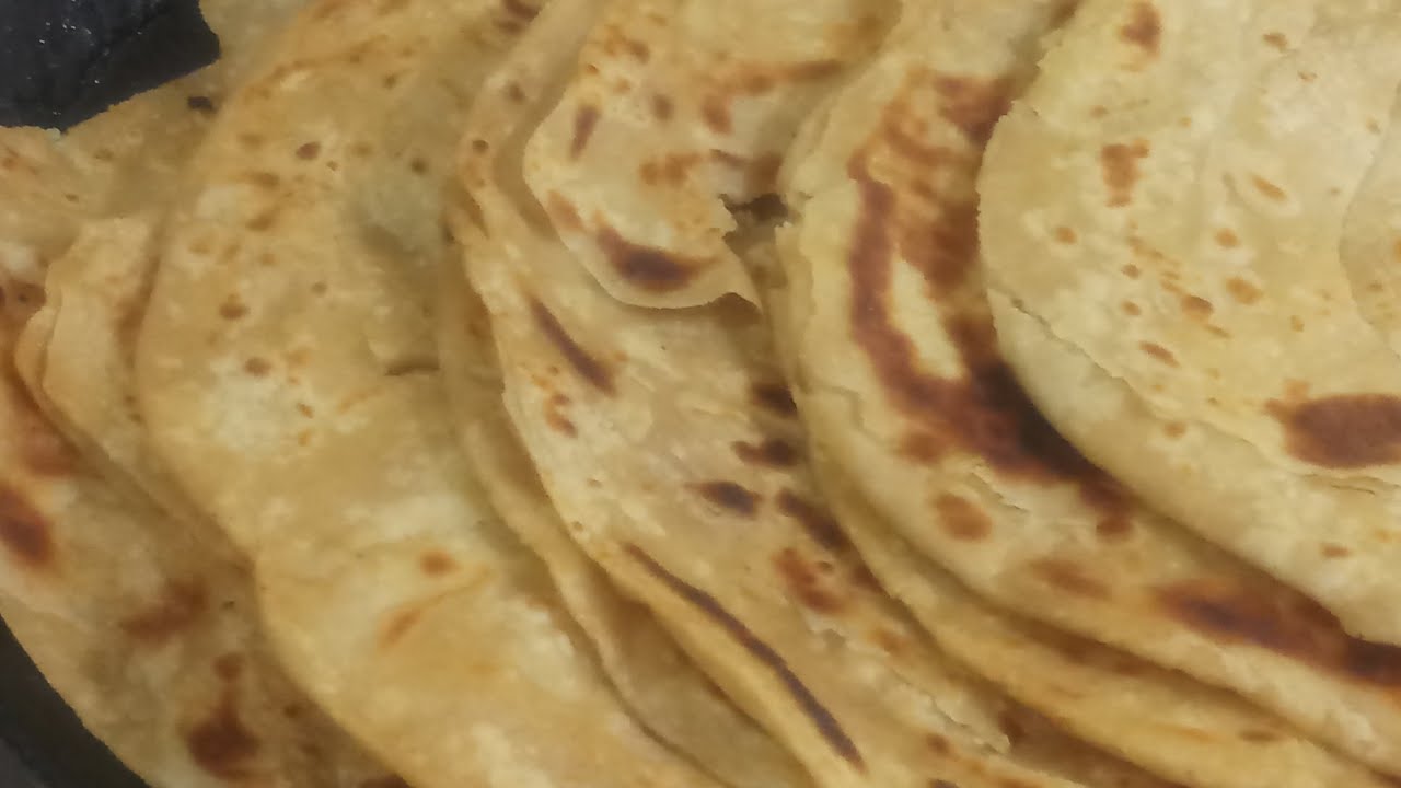 how to prepare in house soft chapati ಪದರಚಪಾತಿಗಳು (folding method ...