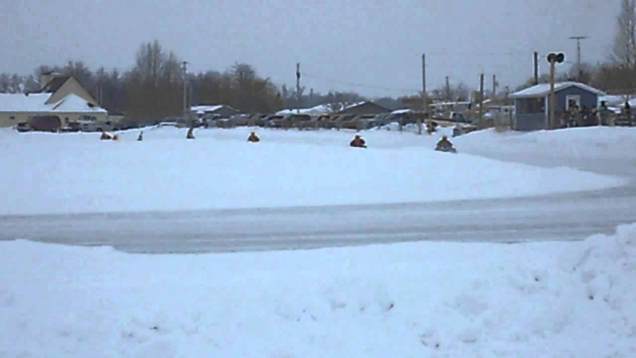 strathcona cup ice oval snowmobile racing - YouTube