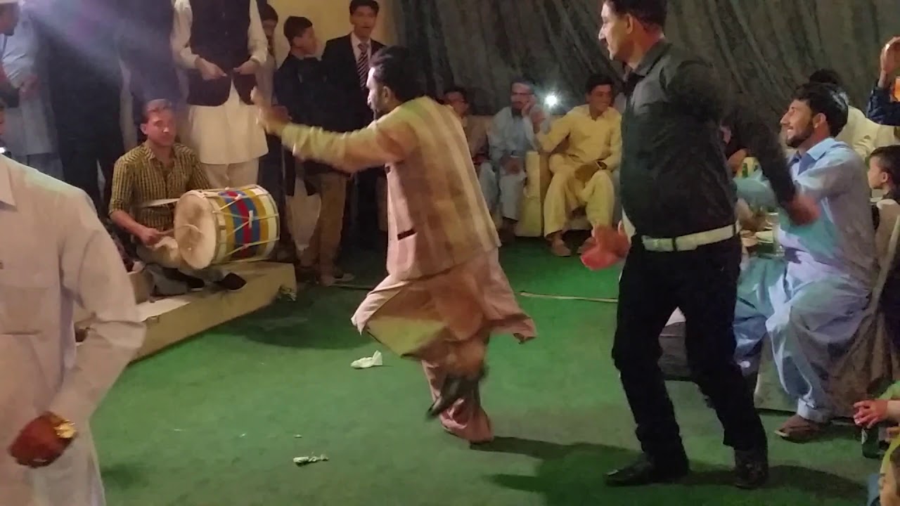 Shina dance by karimullah and khursheed - YouTube