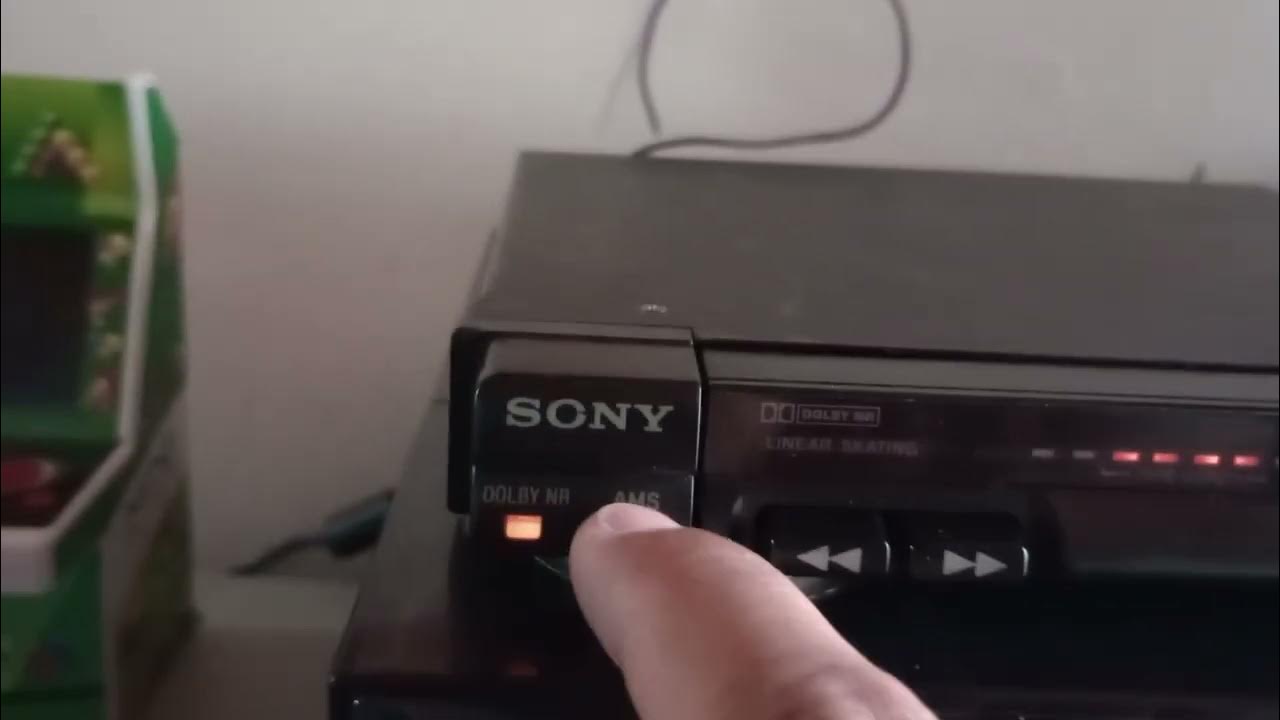Sony XK-8D stereo cassette player - YouTube