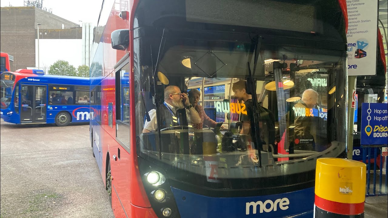 Morebus 2023 Alexander Dennis Enviro 400 MMC (HJ73 NFC) on the M1 to ...