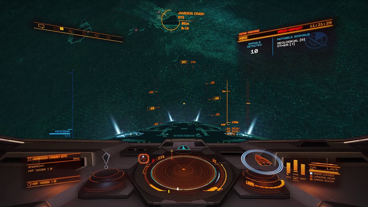 Elite Dangerous - Landing with Flight Assist on/off. - YouTube