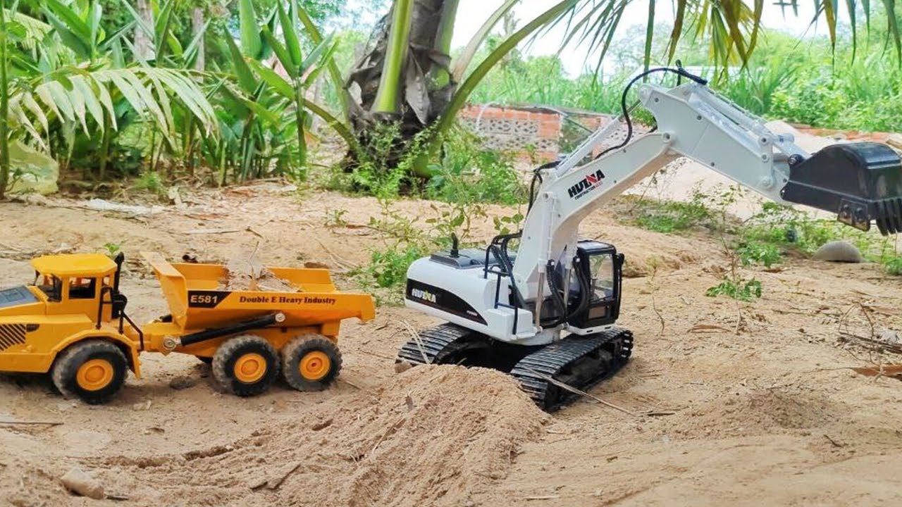 RC Construction Site -Excavator RC Truck and Dump Truck - RC Trucks at ...