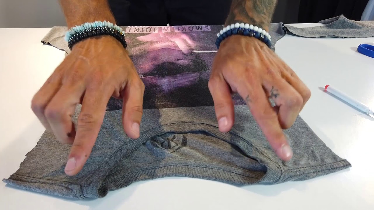 Transformando camiseta em regata - YouTube