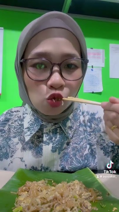 makan mie balap - YouTube