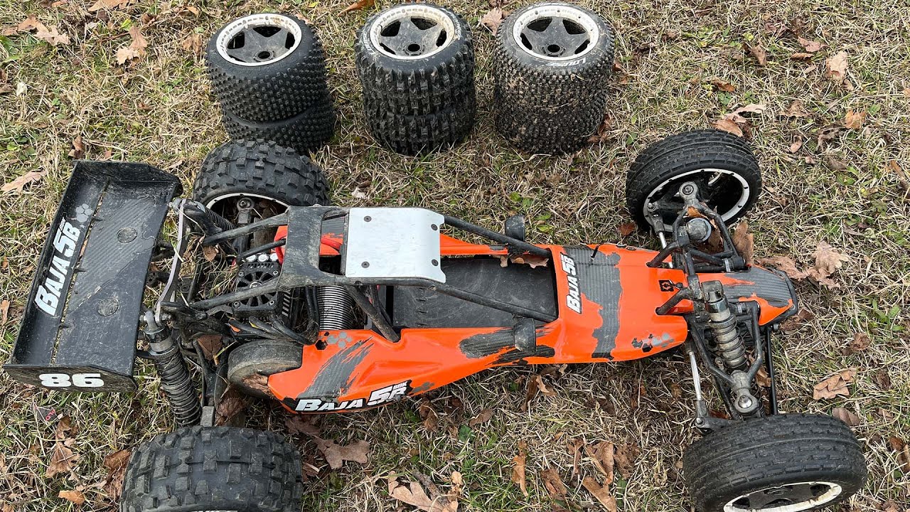 HPI Baja 5B SBK Flux - Rear tire test on (dry) grass - YouTube