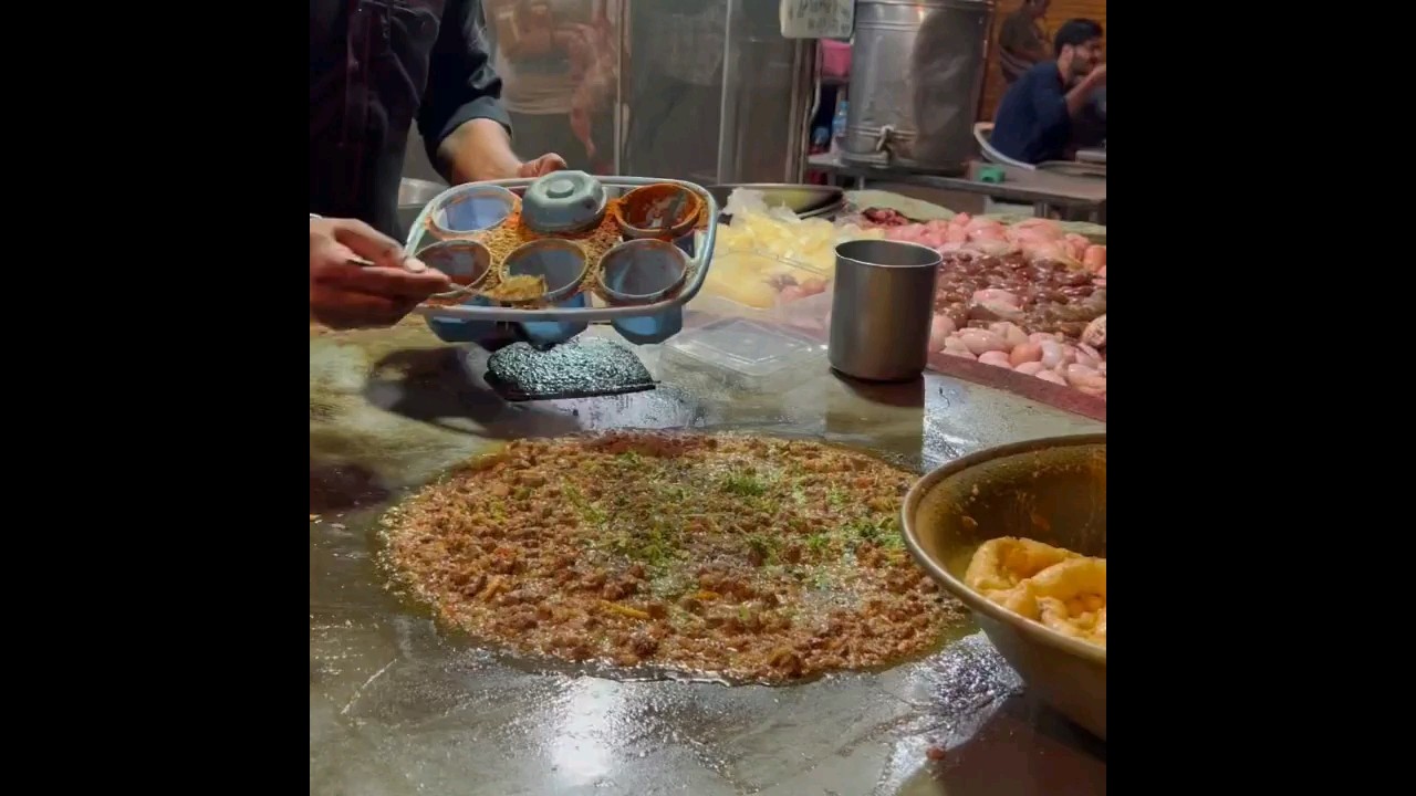 Chicken Qeema |Qeema Recipe| |Street Food| #takatak #shorts - YouTube