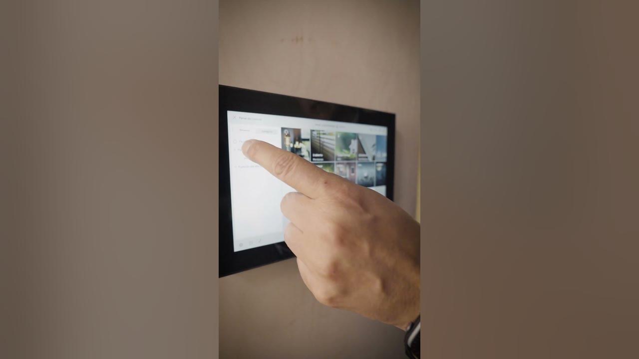 Aprende cómo funciona el panel ABB SmartTouch® 10" en Casa Decor - YouTube