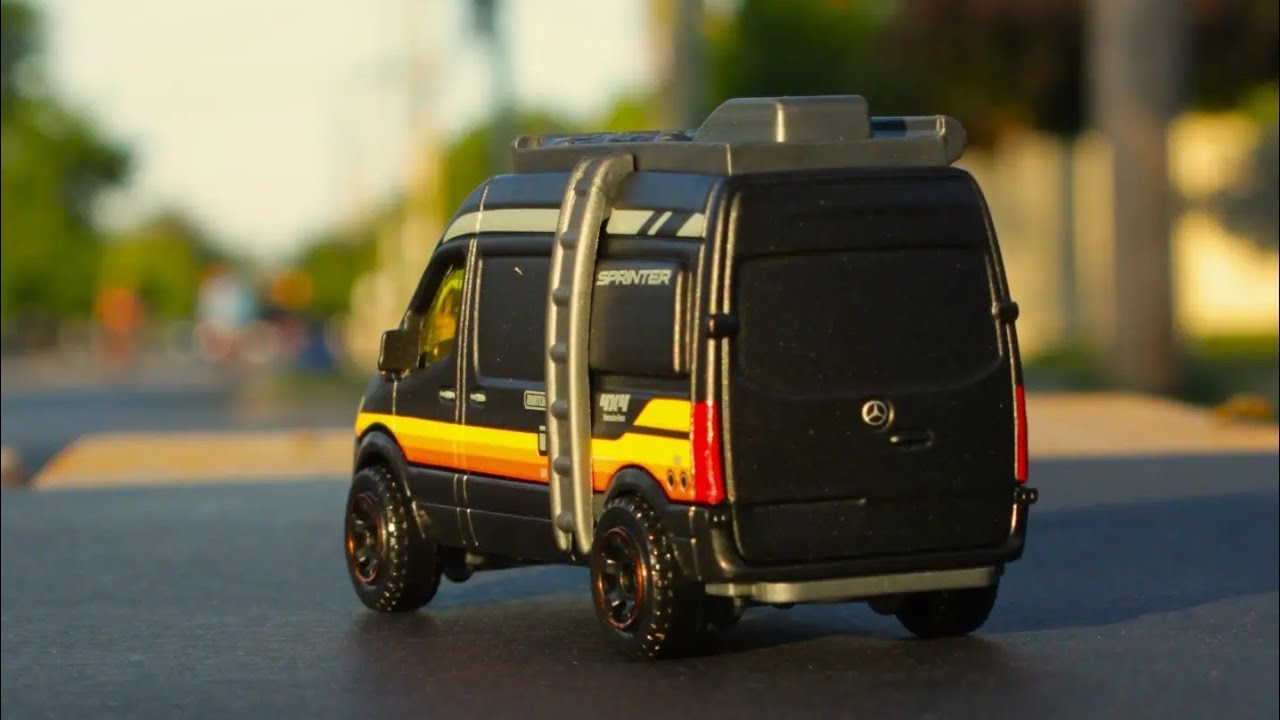 MATCHBOX MERCEDES BENZ SPRINTER - MATCHBOX MOVING PARTS - YouTube