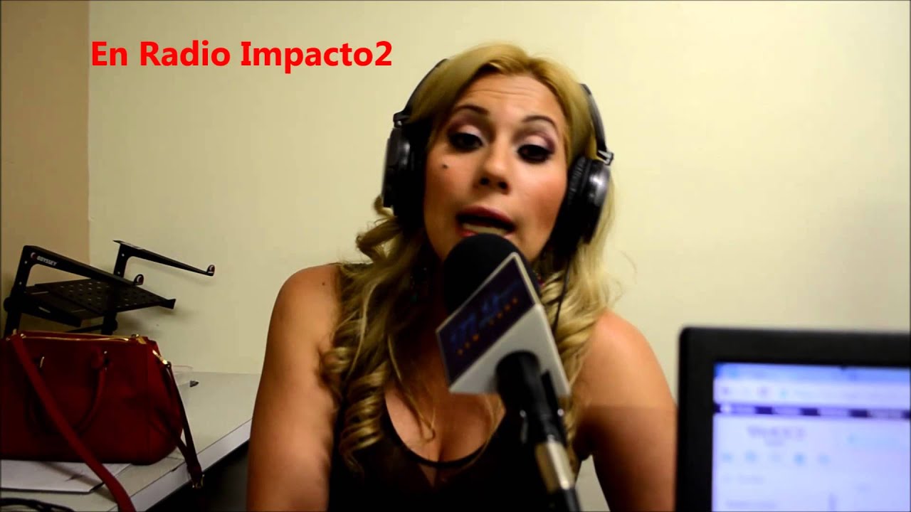 Kasandra Moya visita a peperazzi - YouTube