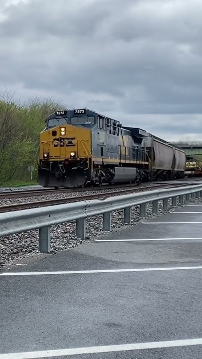 CSX M370 - YouTube
