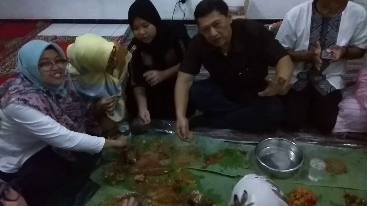 Bukber karyawan RSIA asta nugraha - YouTube